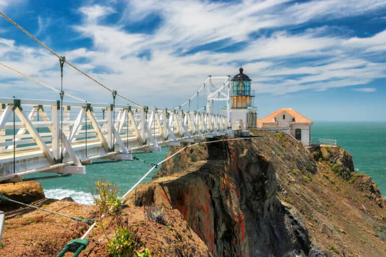 18 Incredible California Lighthouses (+ 6 You Can Stay the Night In ...
