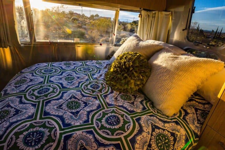 Joshua Tree Glamping: 11 Yurts, Airstreams, Stargazing Domes, & Luxury ...