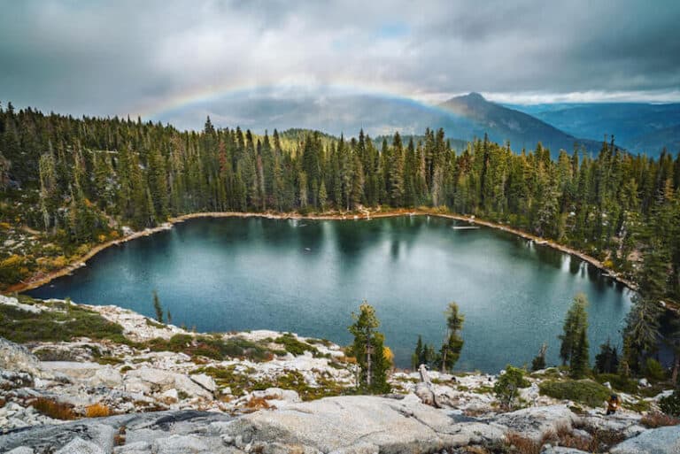 6 Best Trinity Alps Hikes to Tackle on a Day Hike - California Crossroads